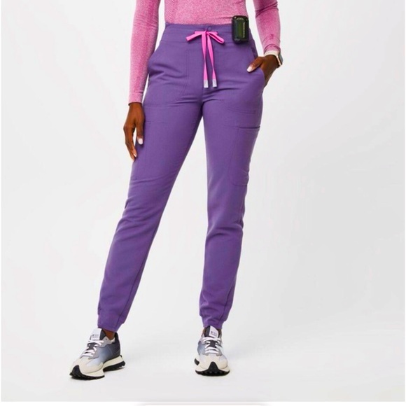 Figs | Pants & Jumpsuits | Nwt Figs High Waisted Sumaiya Skinny Scrub ...